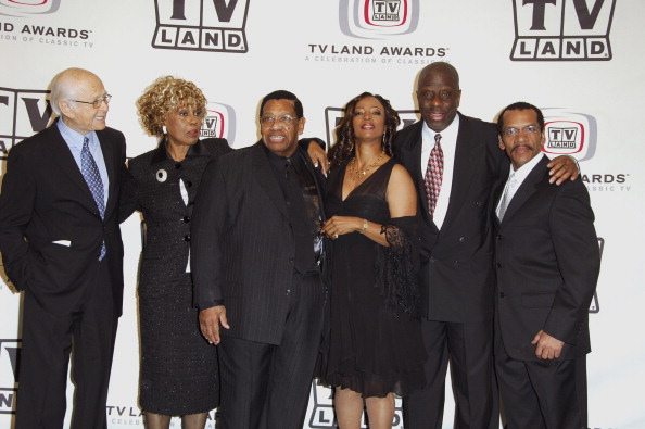 LIVE PERFORMANCE OF GOOD TIMES LIVE TONIGHT ON TV